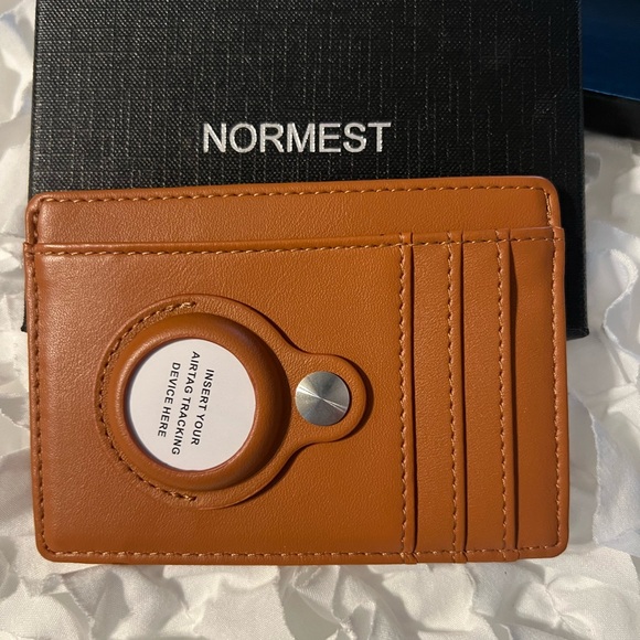 Normest | Accessories | Normest Apple Airtag Compact Wallet Saddle ...